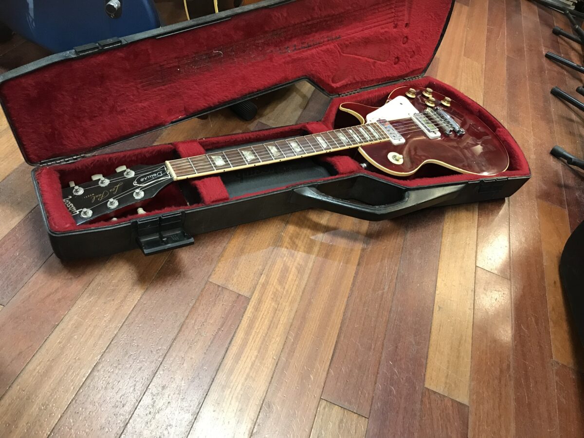 Electric Guitars Archives – Page 7 of 13 – Jimmy's Vintage Music